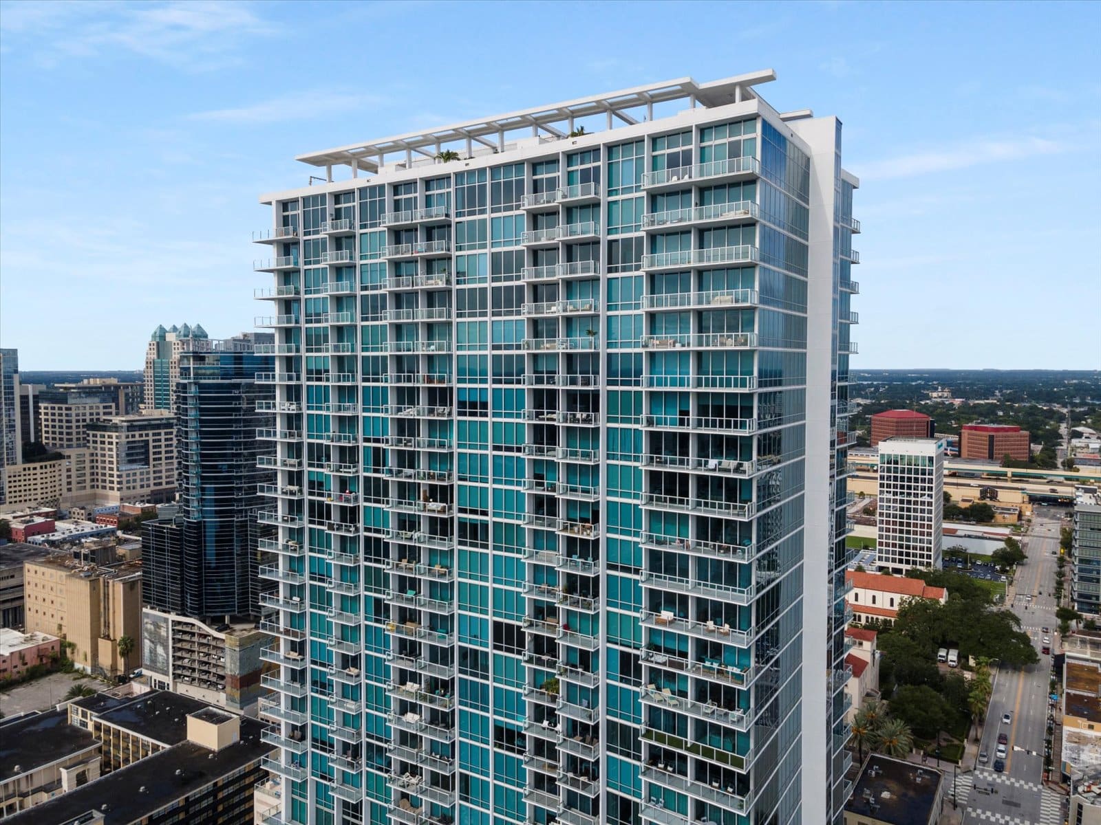 Swanky Hi-Rise condo downtown!!! - ACME Florida